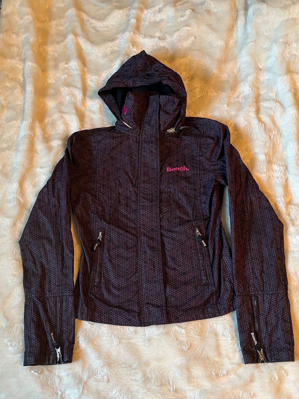Starluv.ca: Bench Hooded BBQ Jacket Black Pink Ladies Junior Size Small